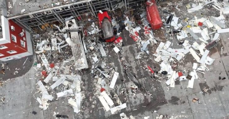 Ракетний удар по терміналу «Нової пошти двоє постраждалих — у вкрай важкому стані Читайте на